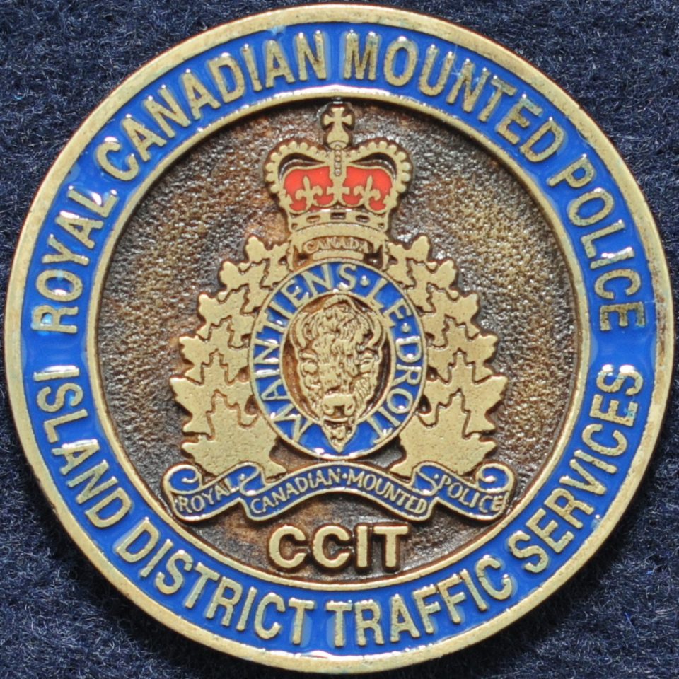 RCMP E Division Island District Traffic Services (Gold) | Challengecoins.ca