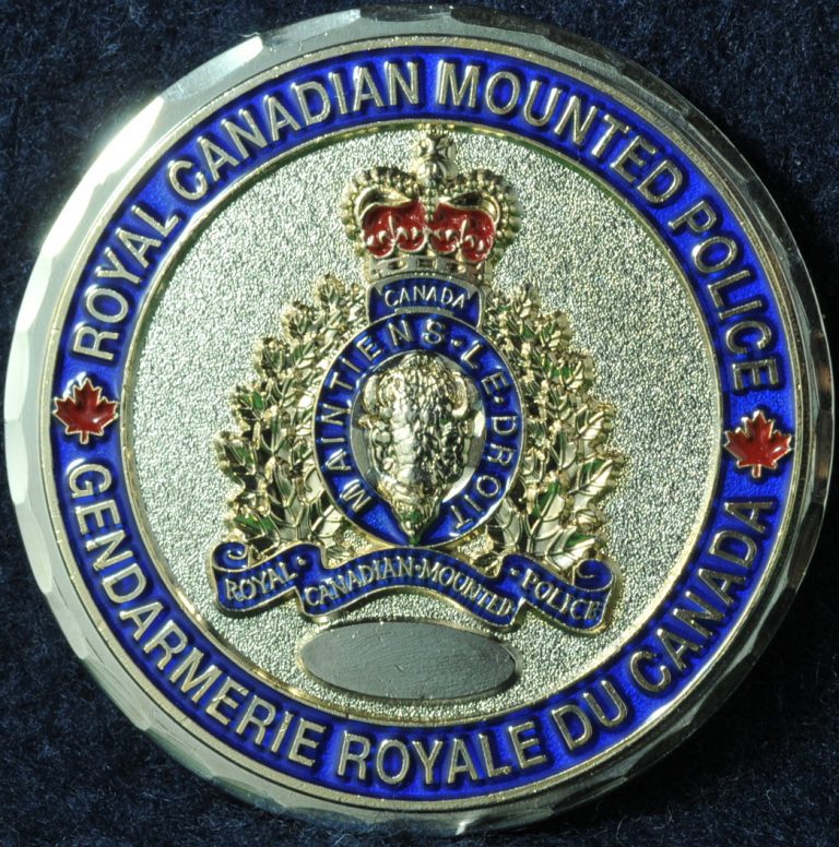 RCMP HQ Division Police Dog Service Training Centre | Challengecoins.ca